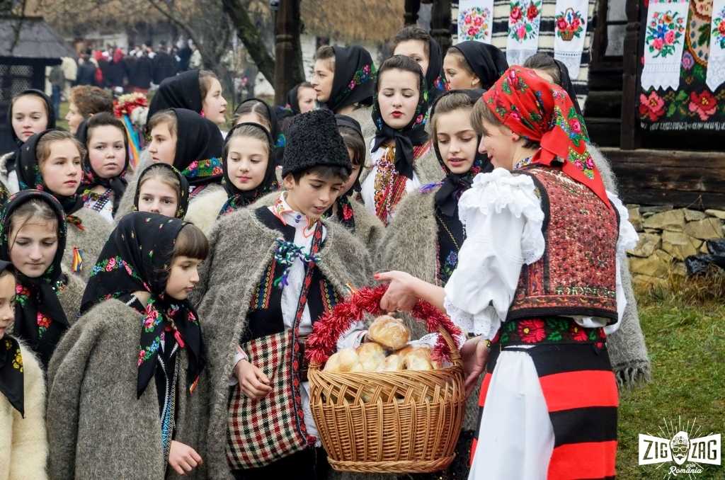 Vin colindătorii, Lerui ler! - Agentia de cArte